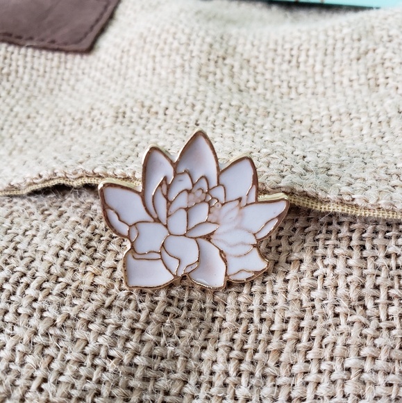 Jewelry | 525 White Lotus Flower Pin | Poshmark